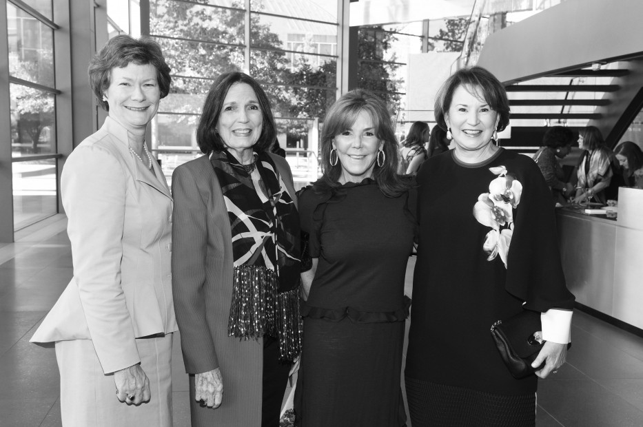 Beautiful Models, Stunning Gowns, Decadent Food and Music Masters: Oh ...