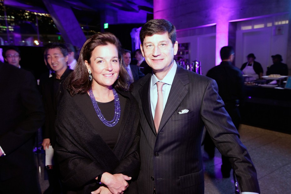 Dallas' Own Jurassic Park: Perot Hosts an Evening of Dinosaurs With a ...