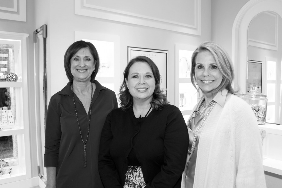 Can (Do!) A Trendy Plaza Boutique Keeps a Power Crowd Buzzing On a ...