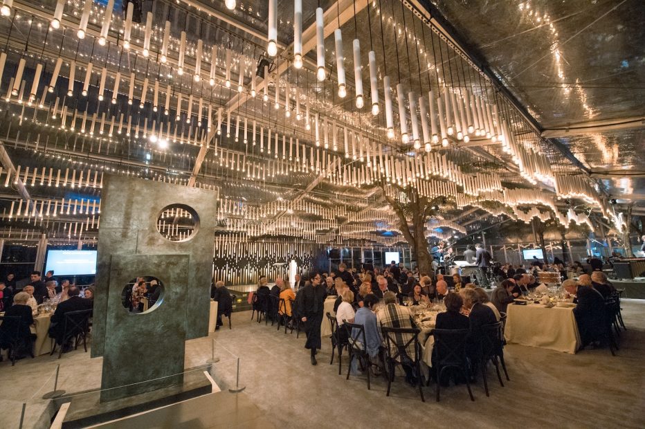 A Prestigious $100,000 Prize Brings Out a Who's Who of the Art World ...