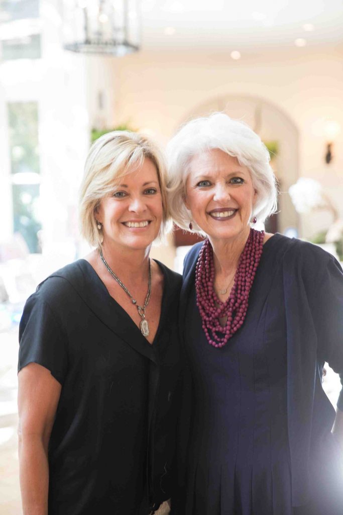 Stunning Dallas Home Hosts a Night of Champagne, Bedding, and Bites ...