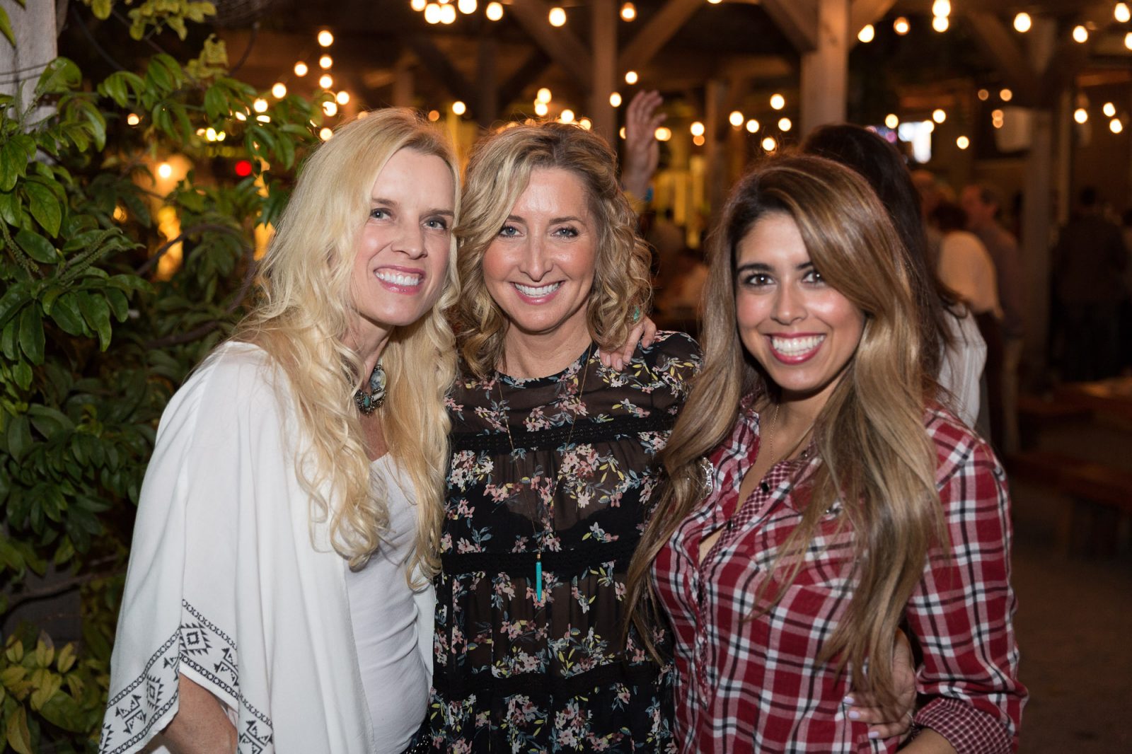 One Hot Country Party: A Boot-Scootin' Crowd, a Special 15.5 Size Shoe ...