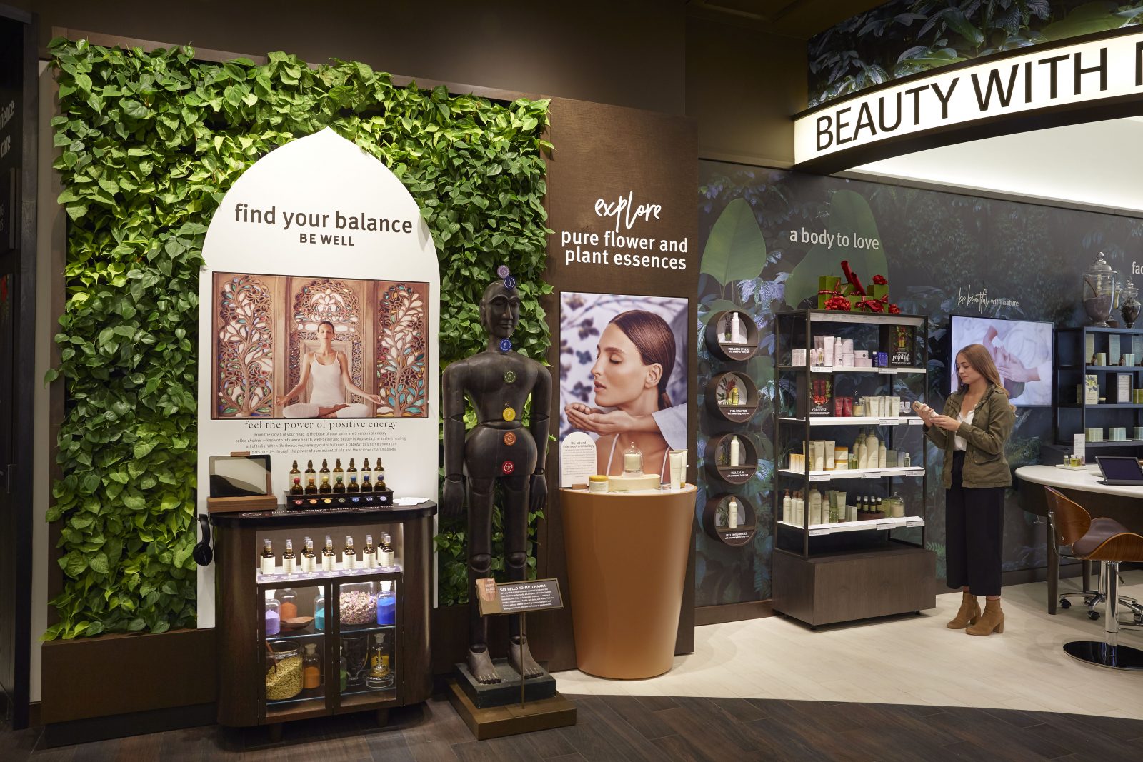 Vaunted Beauty Boutique Adds Experience Zones: The Best Smelling Store ...