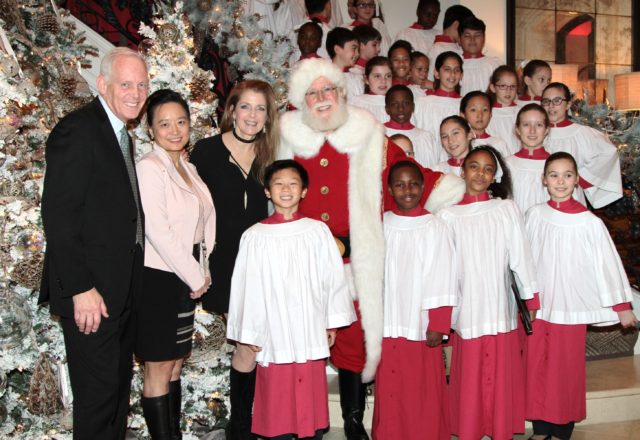 Houston TV Billionaire's Stunning River Oaks Mansion Hosts an Elves ...