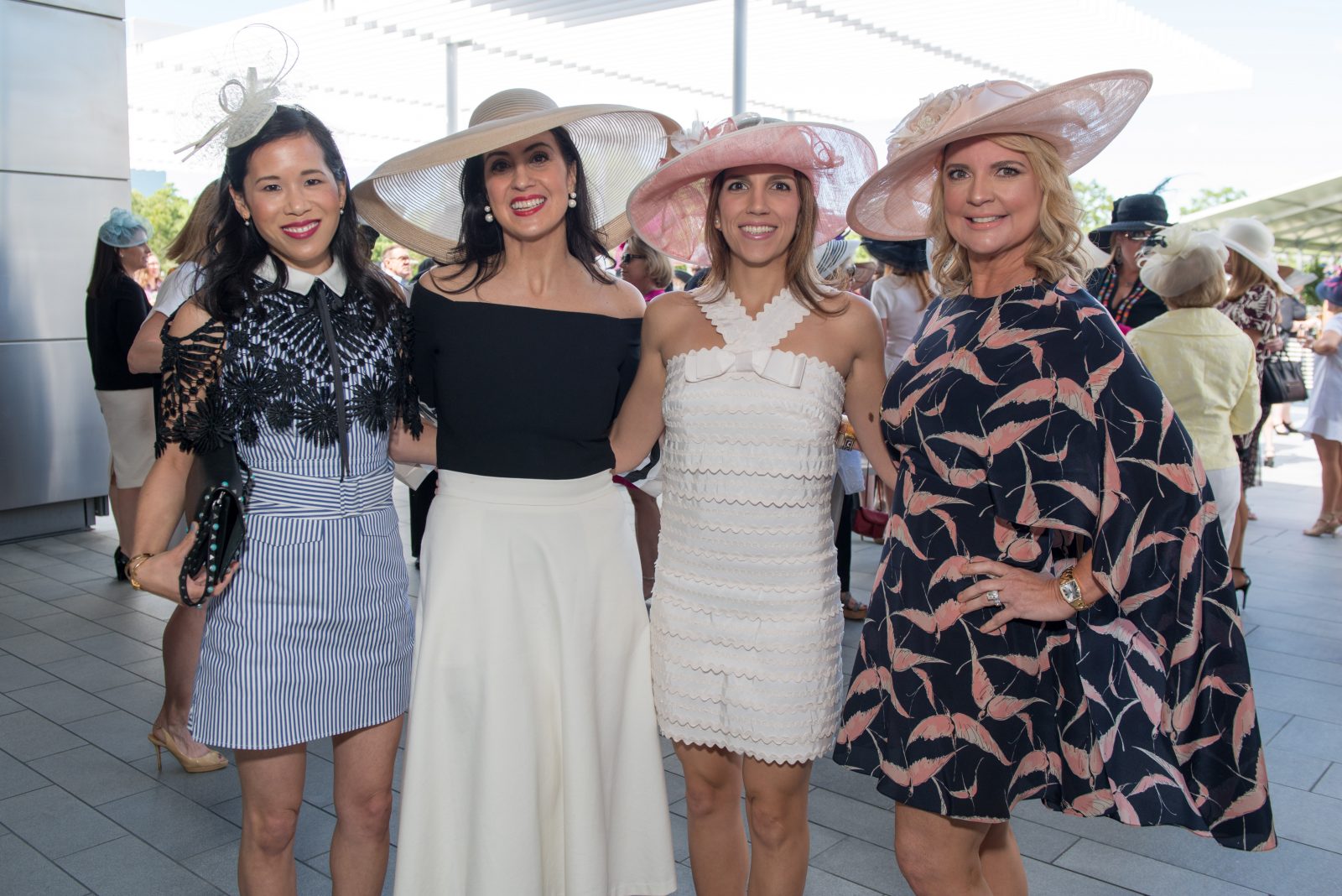 Air Kisses and Peek-a-Boos Highlight the Most Amazing Parade of Hats ...
