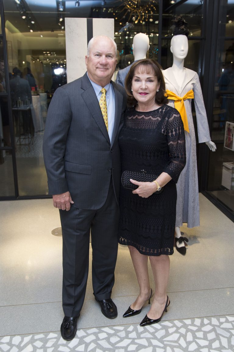 Dallas TV Legend Gets an Overdue Moment: Beautiful Minds Struggling ...