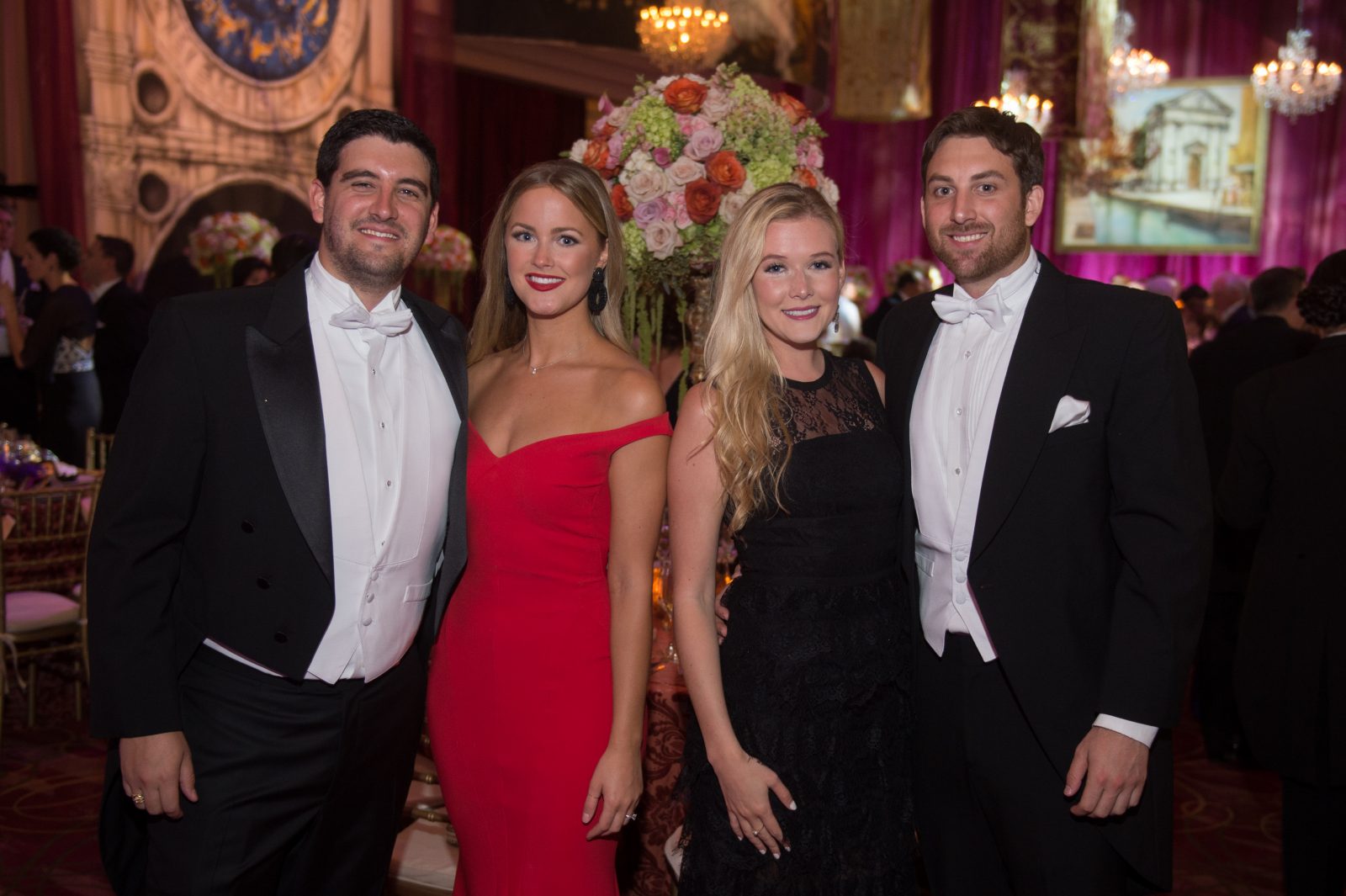 Houston's Hottest Young Professionals Break Into a Rocking Flash Mob ...