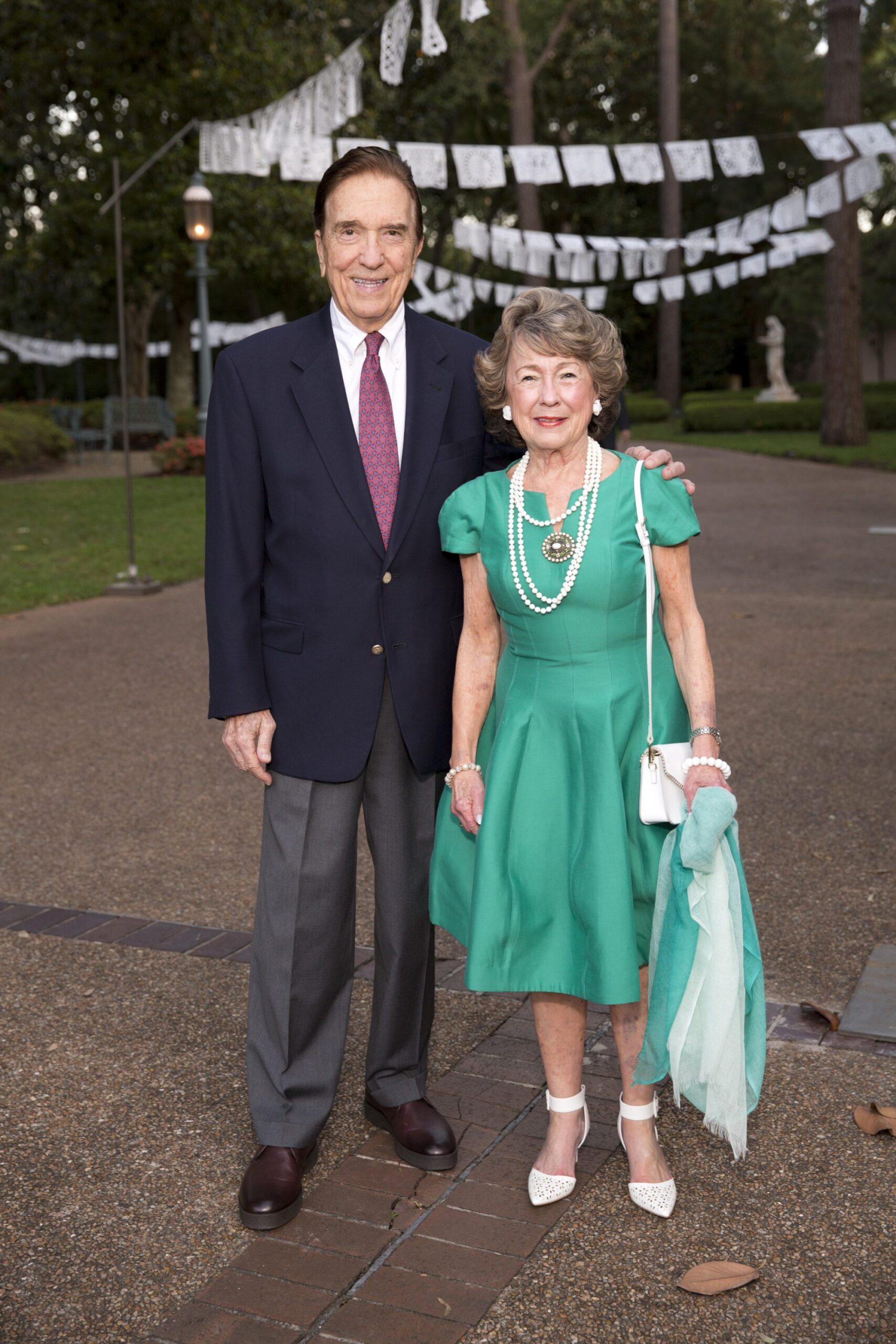 Mexican Fiesta Takes Over Houston's European Estate: It's a Sizzling ...