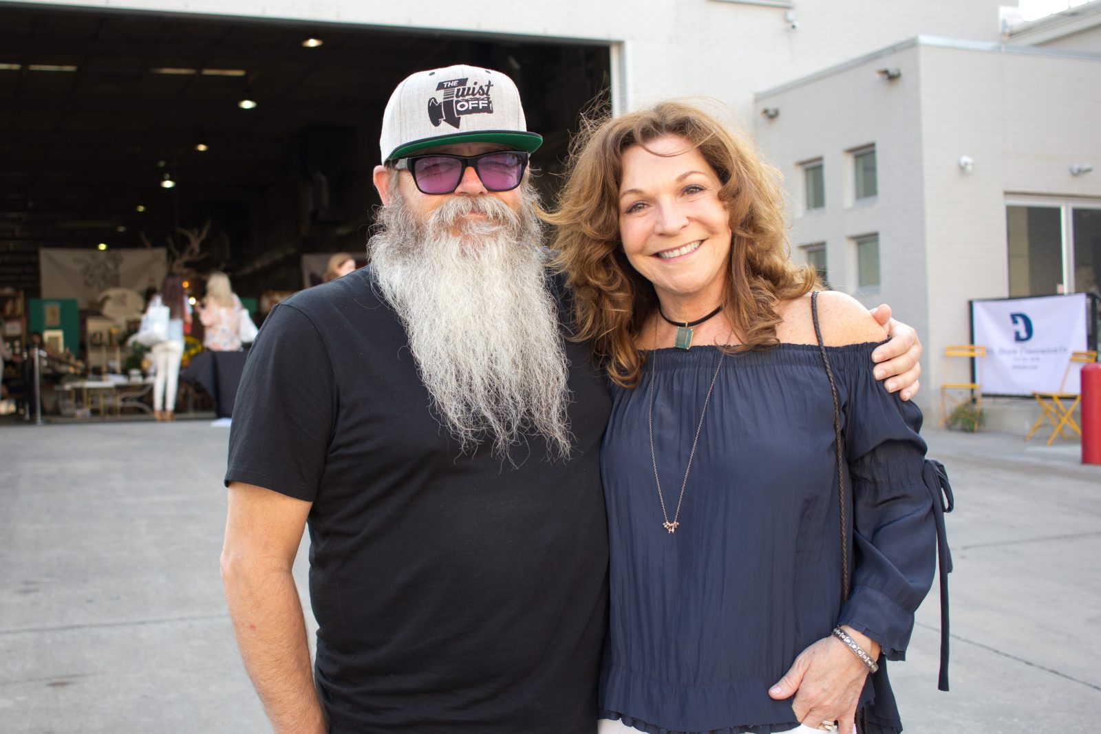 Swank Market Draws Hordes of Savvy Houston Shoppers: Warehouse ...