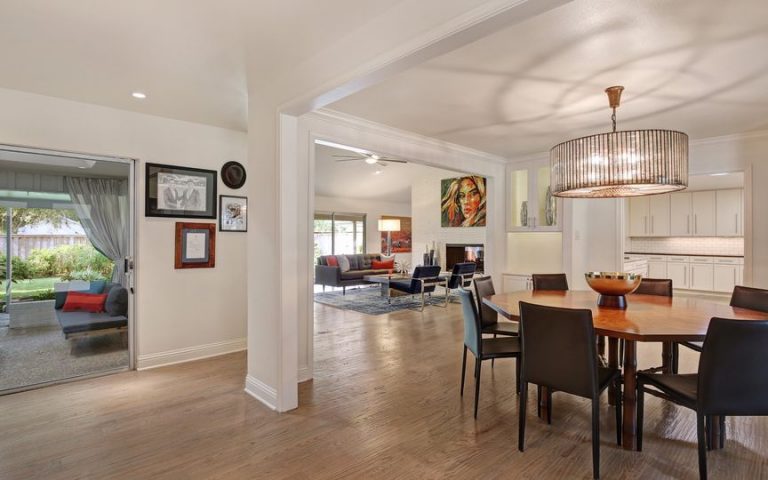 Legendary Cowboys Coach's Humble House Goes Up for Sale: An Understated ...