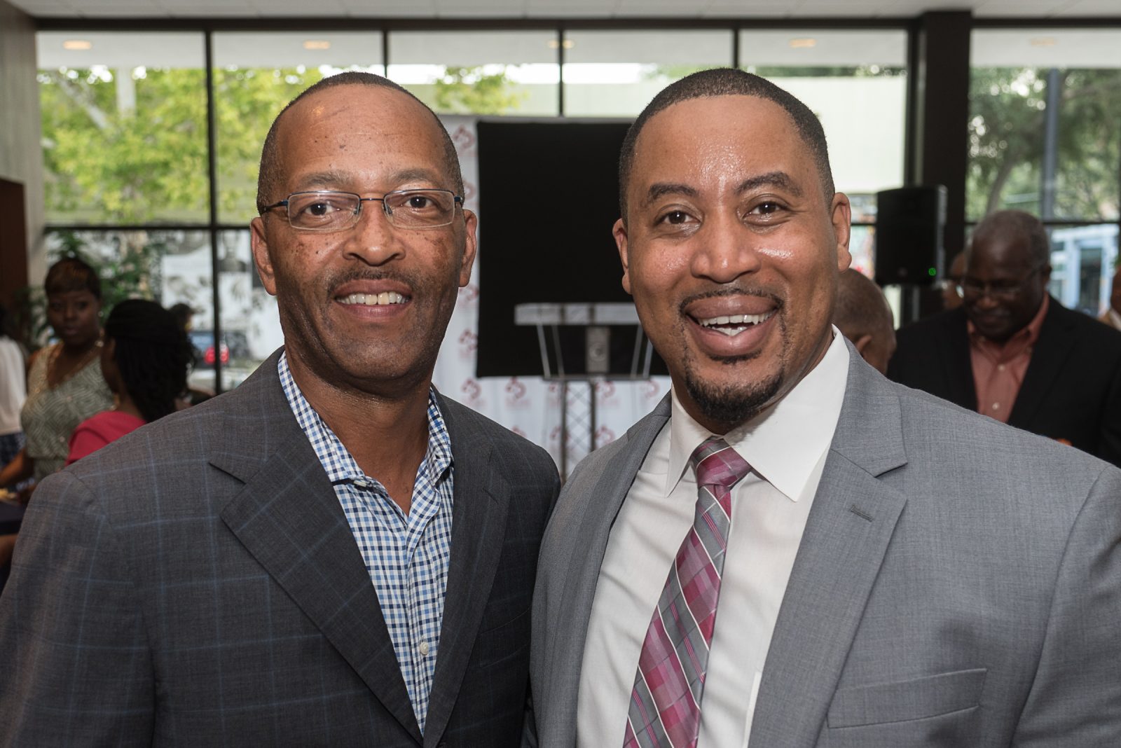 Houston's Leading Gentlemen Dress to Impress at This Storied Theatre's ...