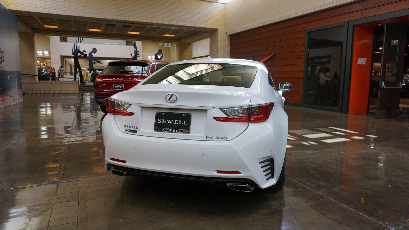 Texas' Most Luxurious Auto Show Brings Out the Super Cars — and a Fancy ...