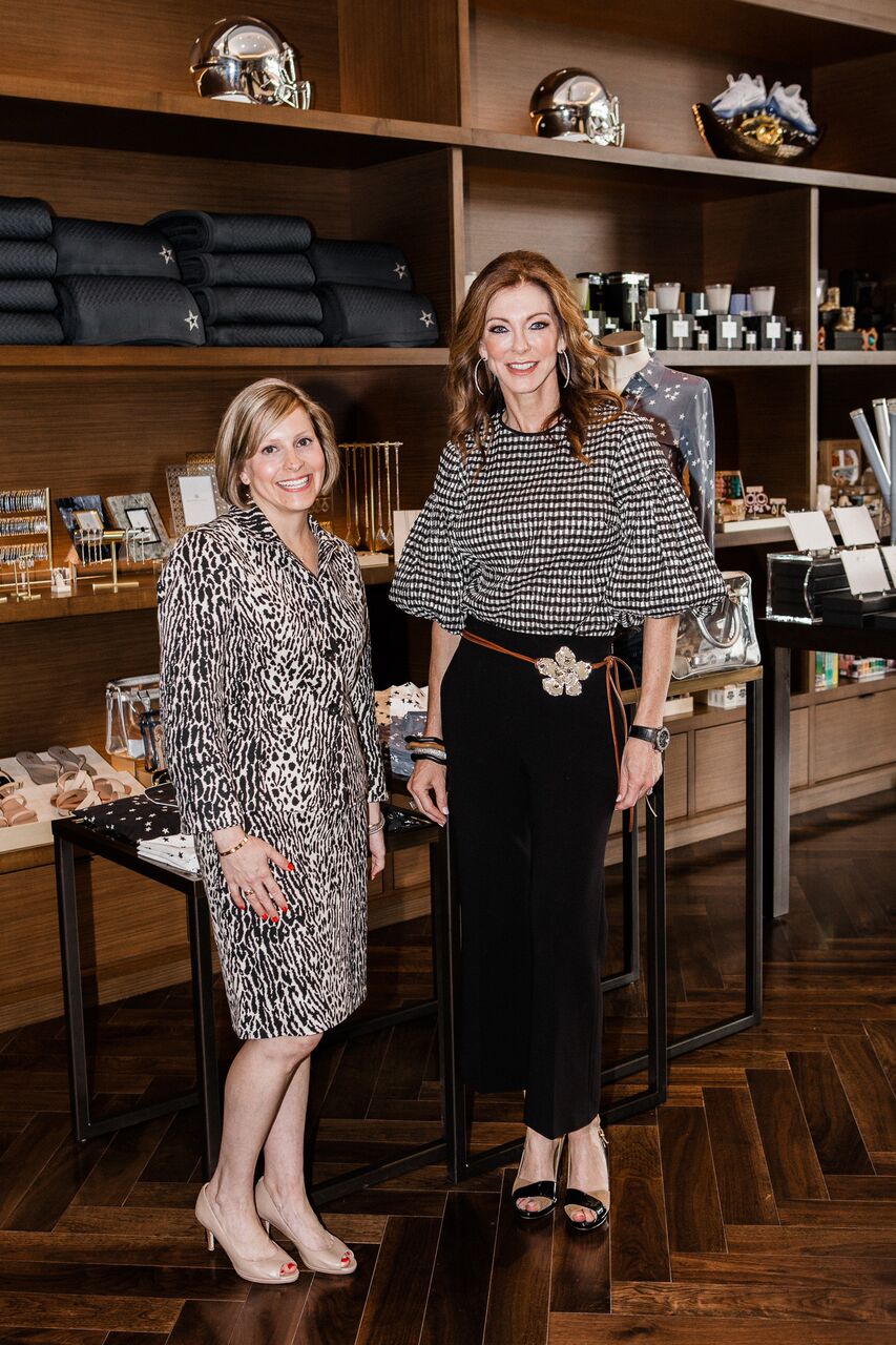 Jerry Jones Shows Off His Hall of Fame Hotel: The Dallas Cowboys' World ...