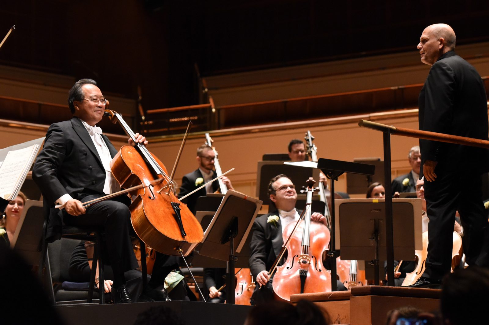 The Most Unforgettable Symphony Performance Ever — Yo-Yo Ma Steals the ...