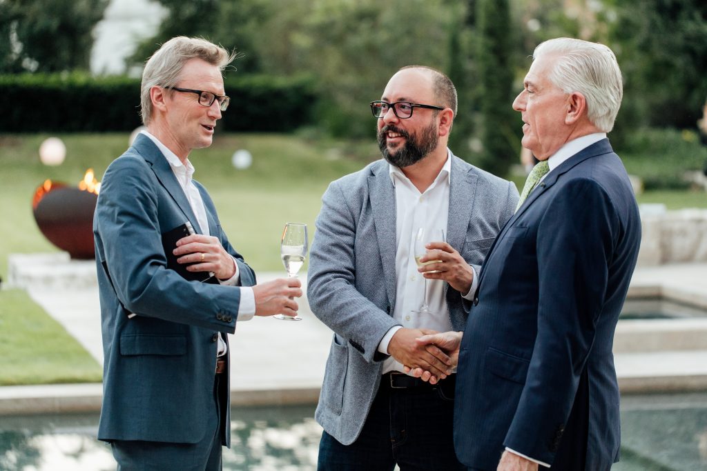 This Dazzling Memorial Area Home Stands Out as a Renowned Architect's ...