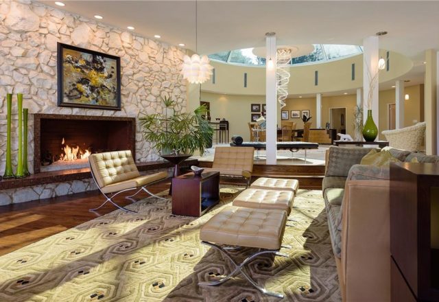 Mary Kay's First Dallas Mansion Hits the Market: It's Not Pink, But It ...