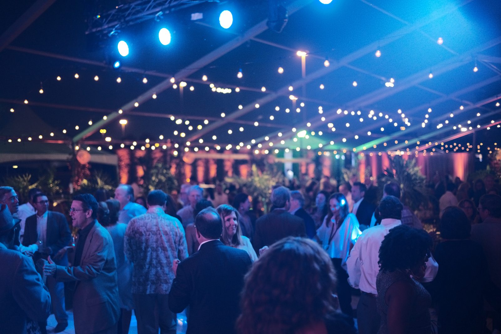 The Perfect Outdoor Party Raises Big Bucks for Houston Conservation ...