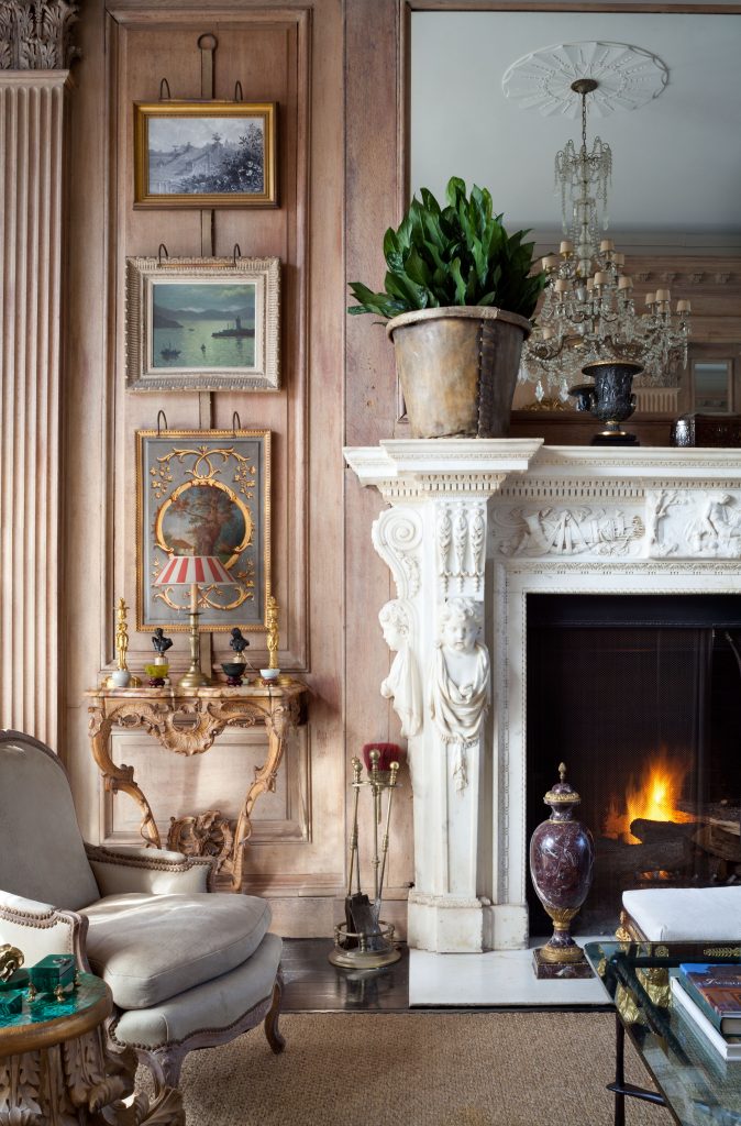 A Lost English House Gets Reborn as One of Tony Highland Park's Most ...