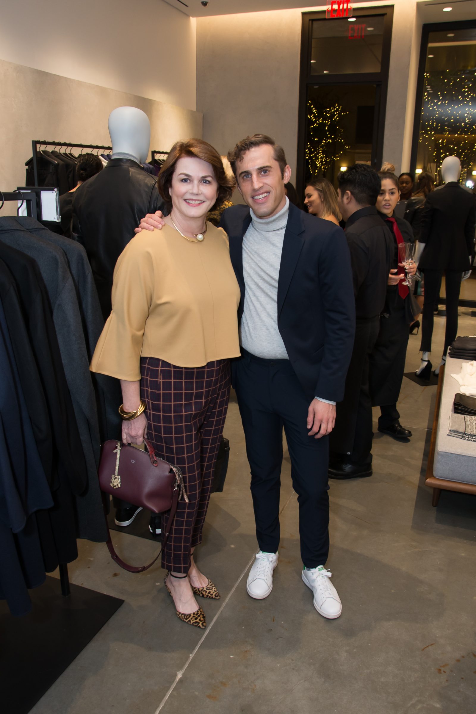 River Oaks Shopping Party Brings Out Houston's Hottest Blogger and ...