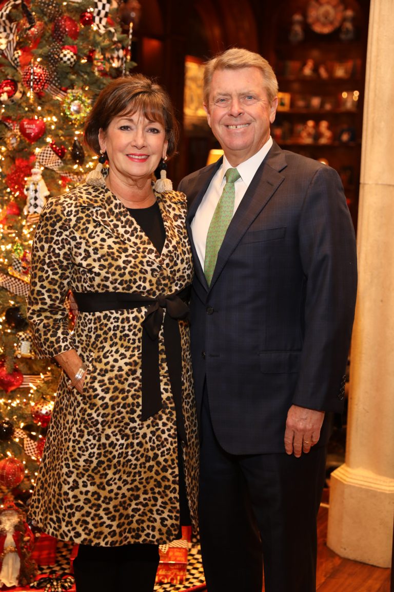 Superstar Authors Reveal at a Swank Memorial Mansion Gives This ...