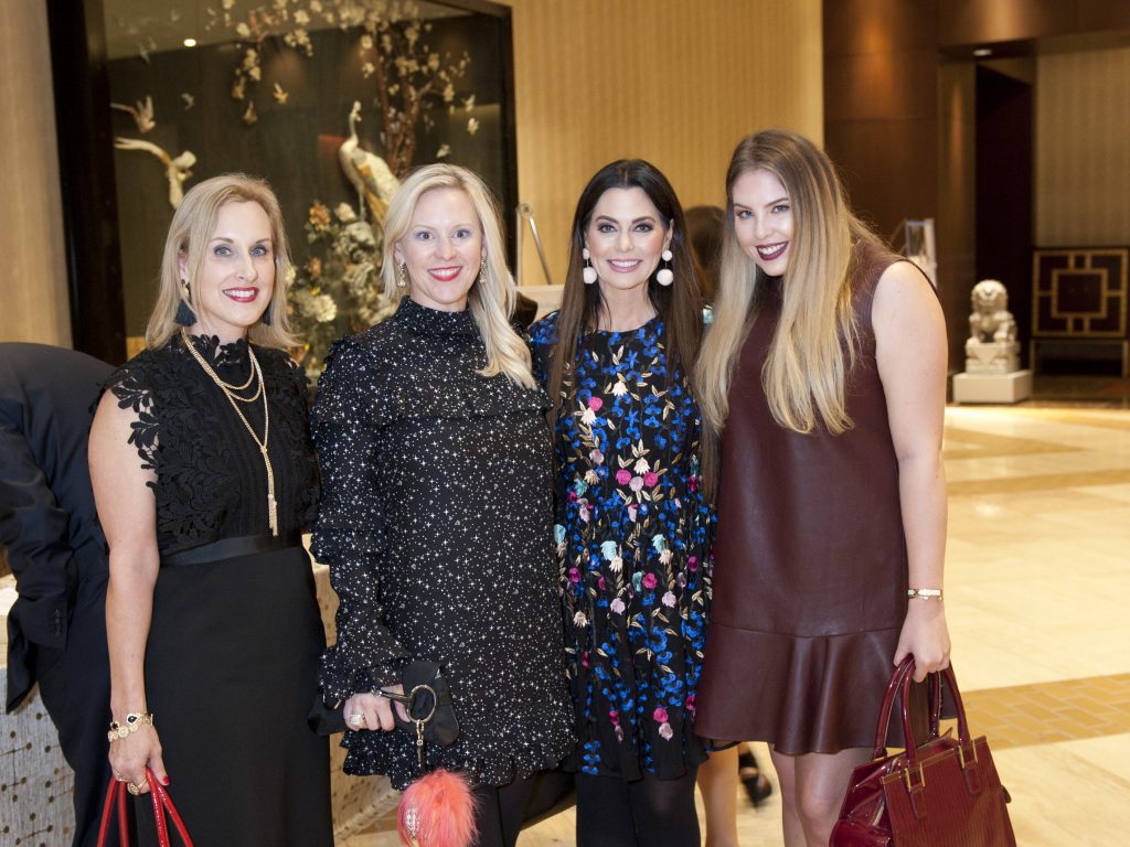 Oscar Favorite Completely Charms a Dallas Crowd in an Event That Proves ...