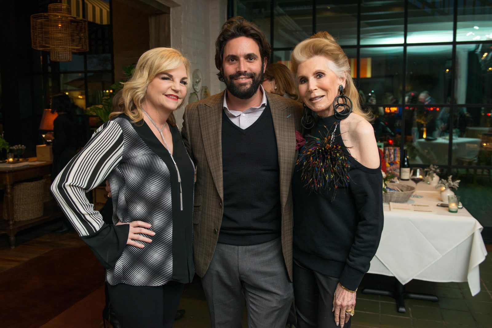 New Montrose Restaurant Morphs Into the Social Divas' See-and-Be-Seen ...