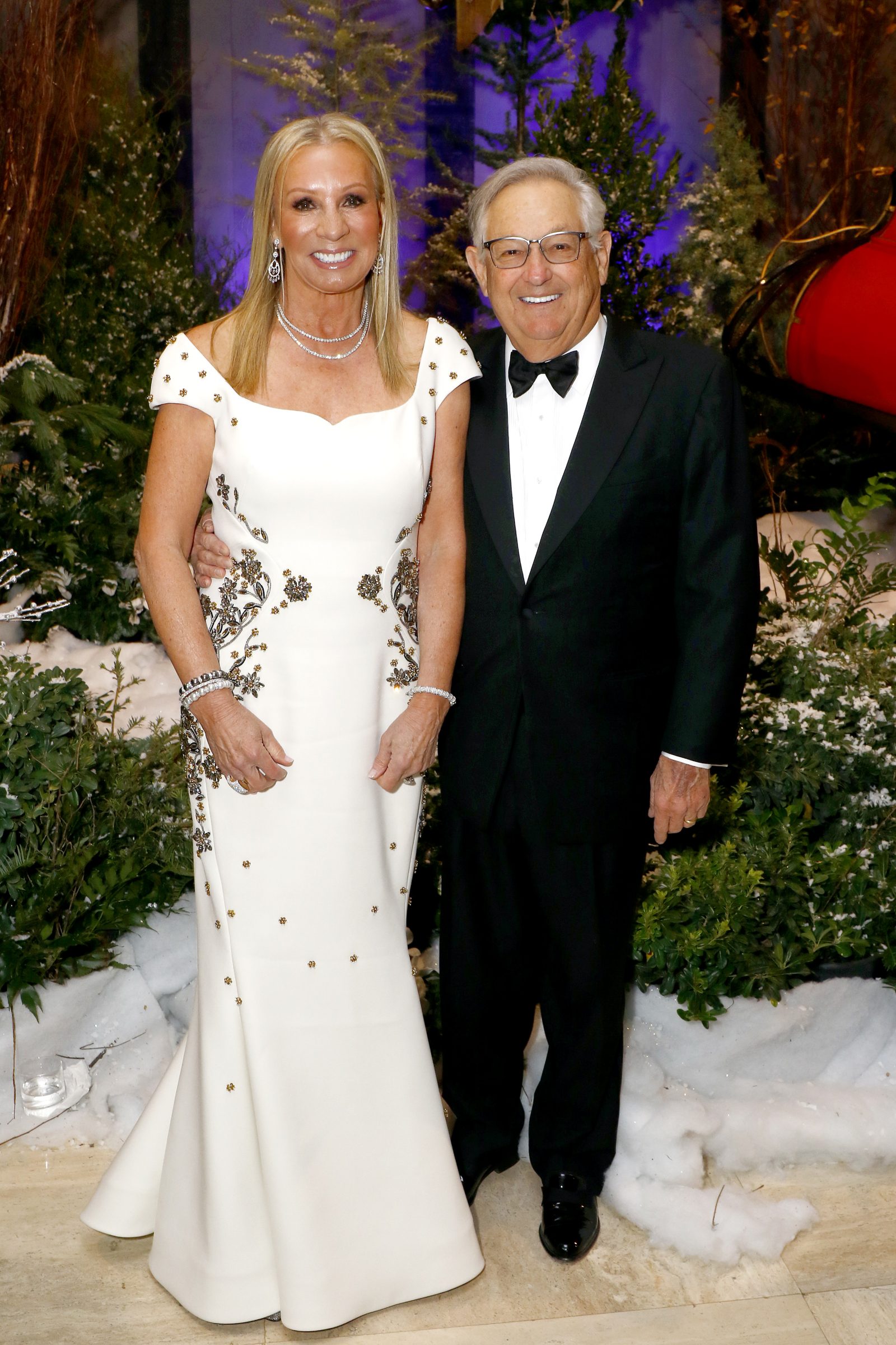 A Snow Ball in the Middle of Dallas: Evening Fit For James Bond Brings ...