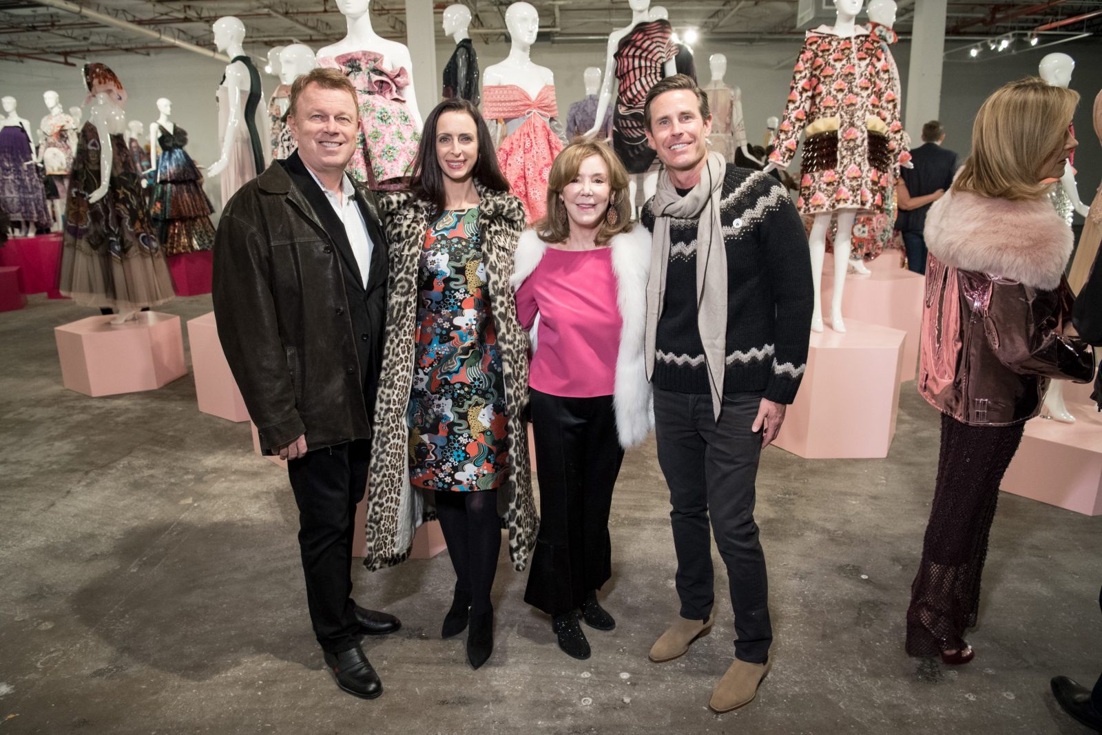 A London Queen Draws a Crowd in Dallas: The City's Elite Cannot Get ...