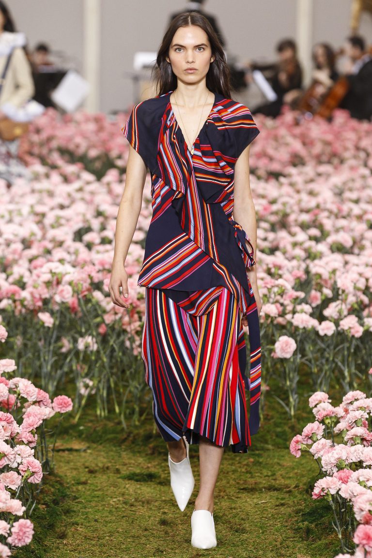 Tory Burch's Sunny Ways Lift the Gloom of New York Fashion Week: Flower ...