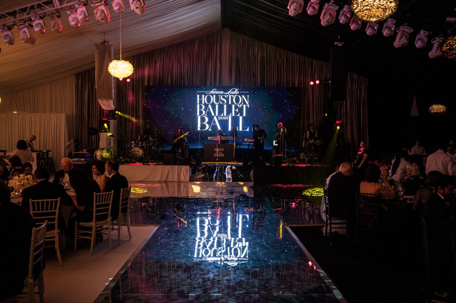 Breathtaking $1.4 Million Ballet Ball Brings Out Houston's Most ...