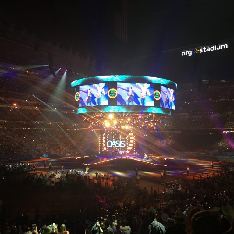 Garth Brooks Gives Houston Mad Love in Epic Houston Rodeo Opening Night ...