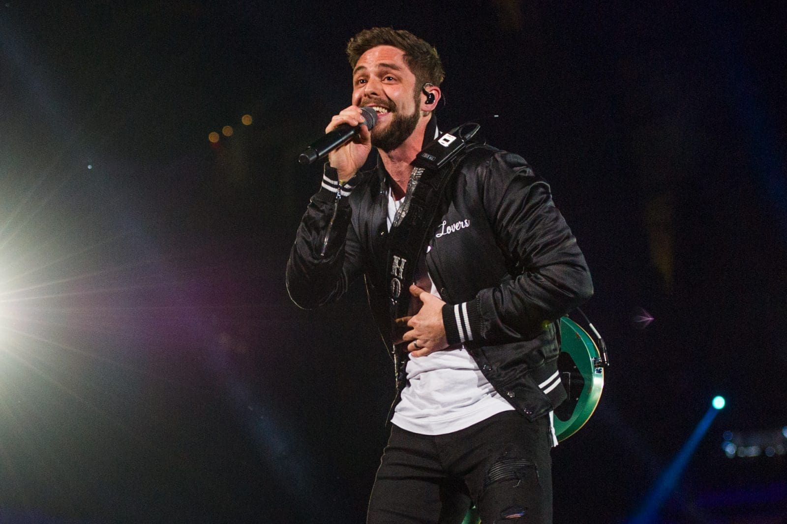 Thomas Rhett Flirts With Houston's Rodeo Women in a High-Energy, High ...