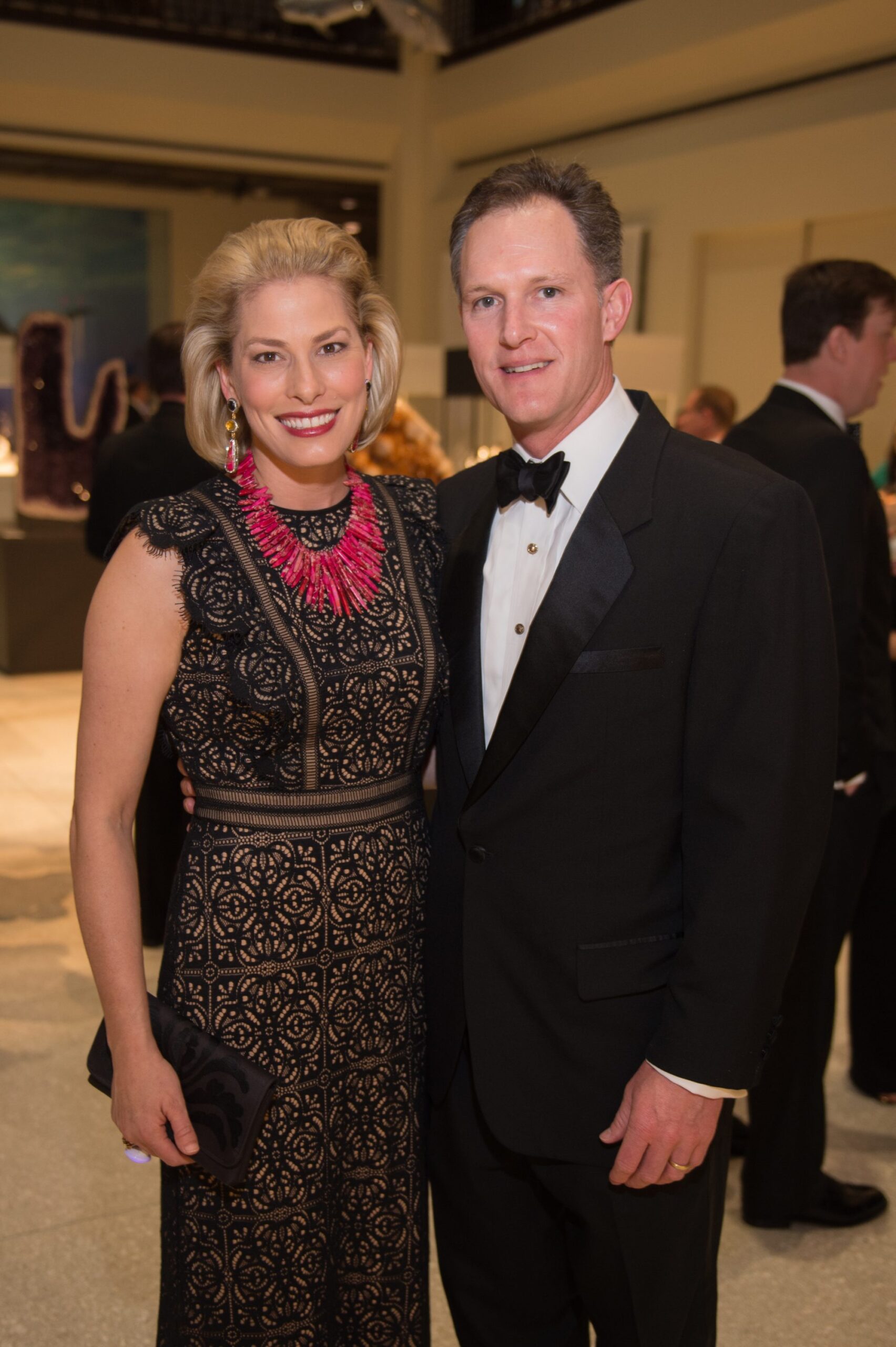 The Riches of King Tut Shower Down in $1.4 Million Blockbuster Museum ...