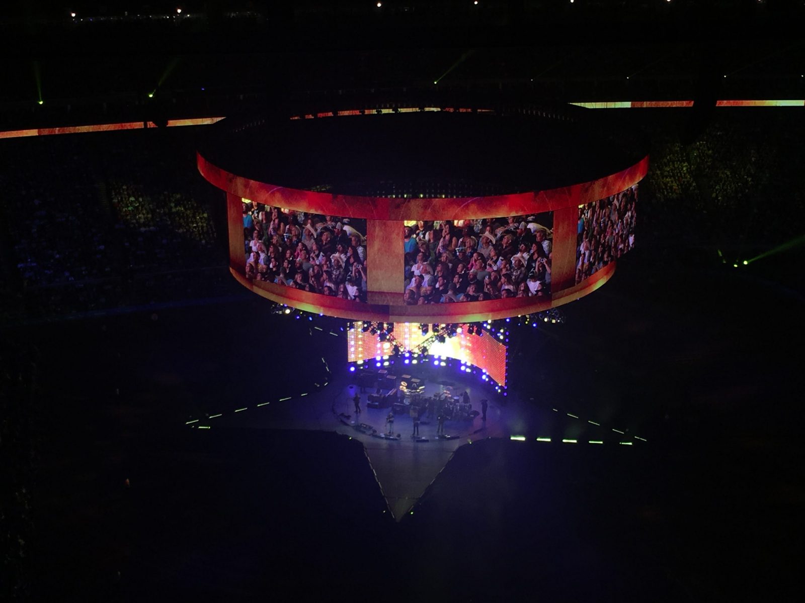 Zac Brown Band Gushes Over All of Houston's "Pretty Girls" in a Rousing ...