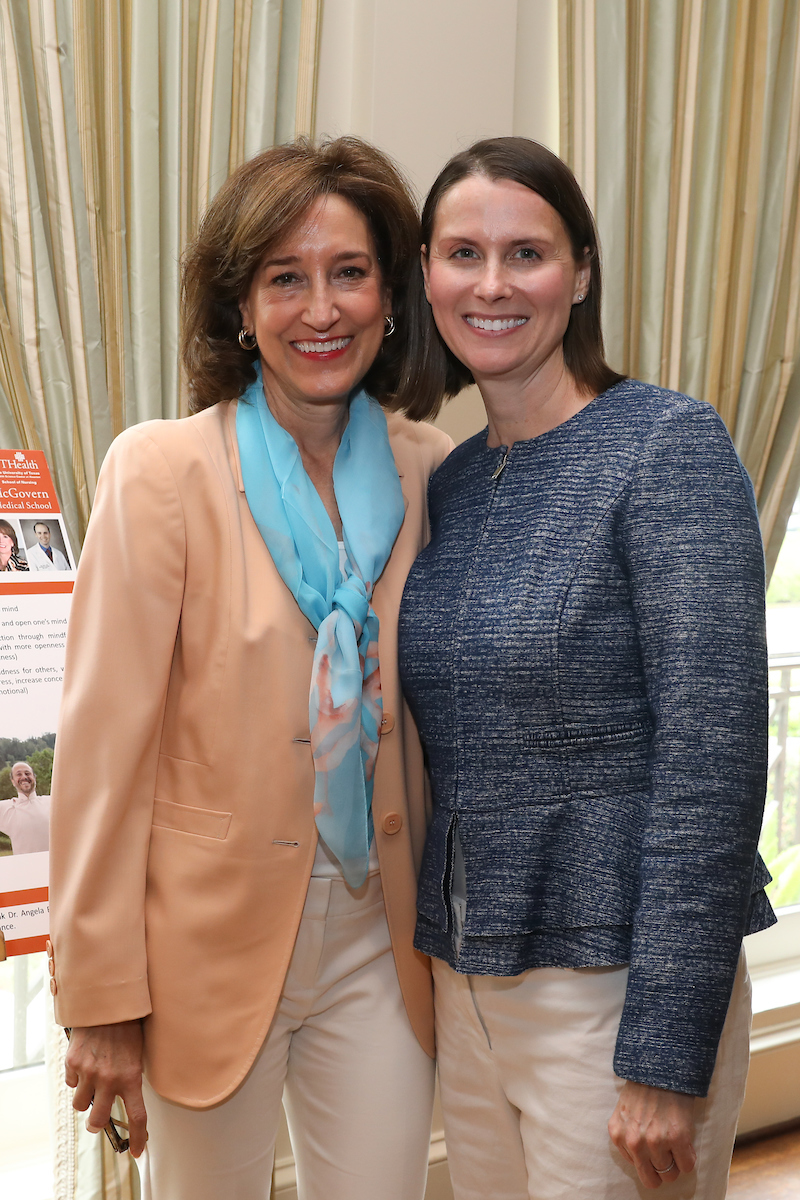 Navy Seal Hero Enthralls a River Oaks Crowd With His Incredible Stories ...