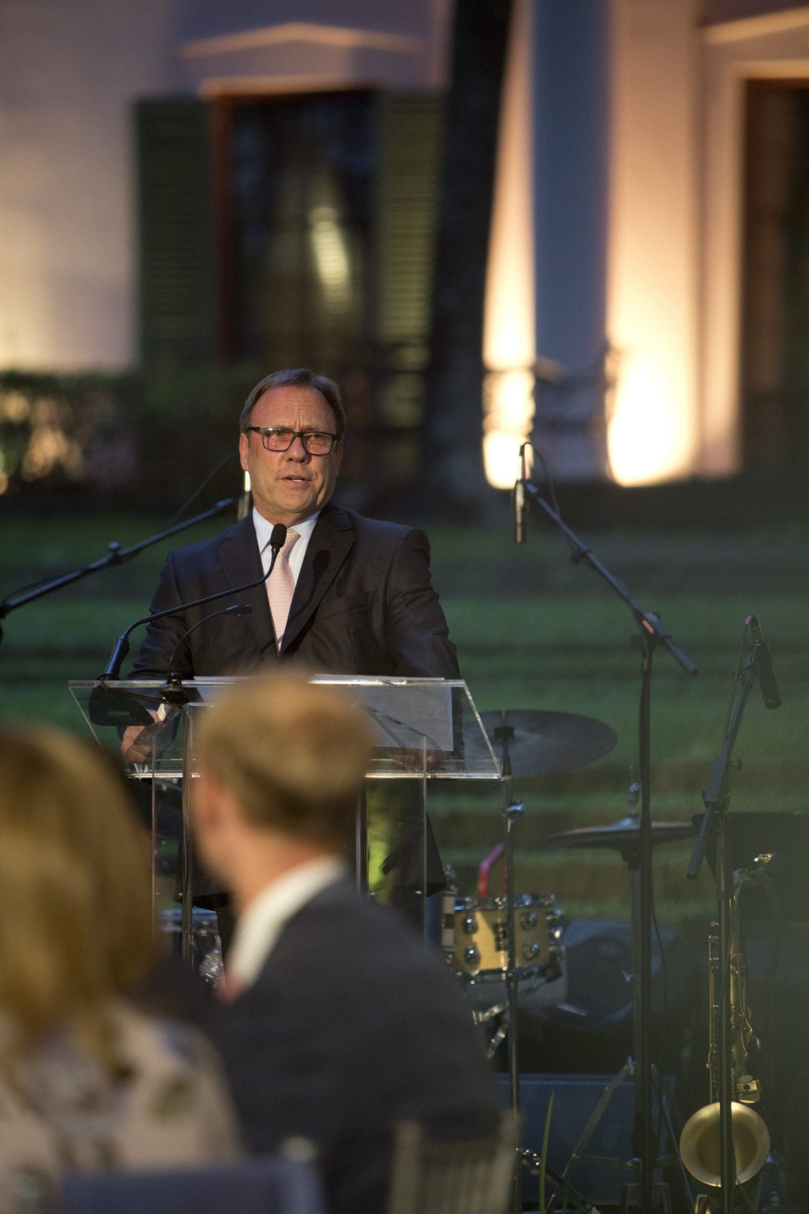 Chilly Conditions Cannot Nip This Garden Party — a Record $773,000 ...