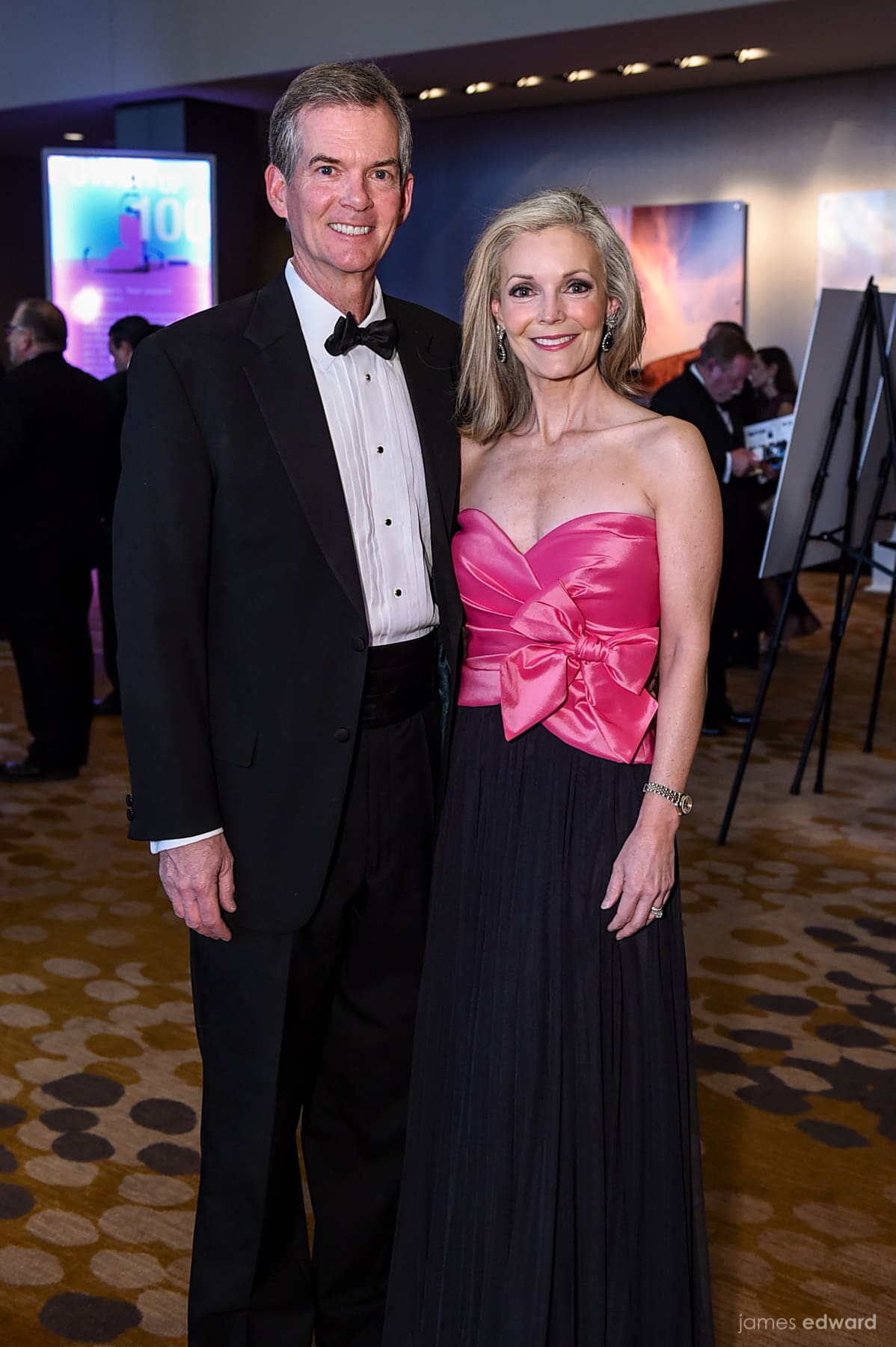 Dallas Gala Pulls in a Jaw-Dropping $4.7 Million, Shattering Records ...