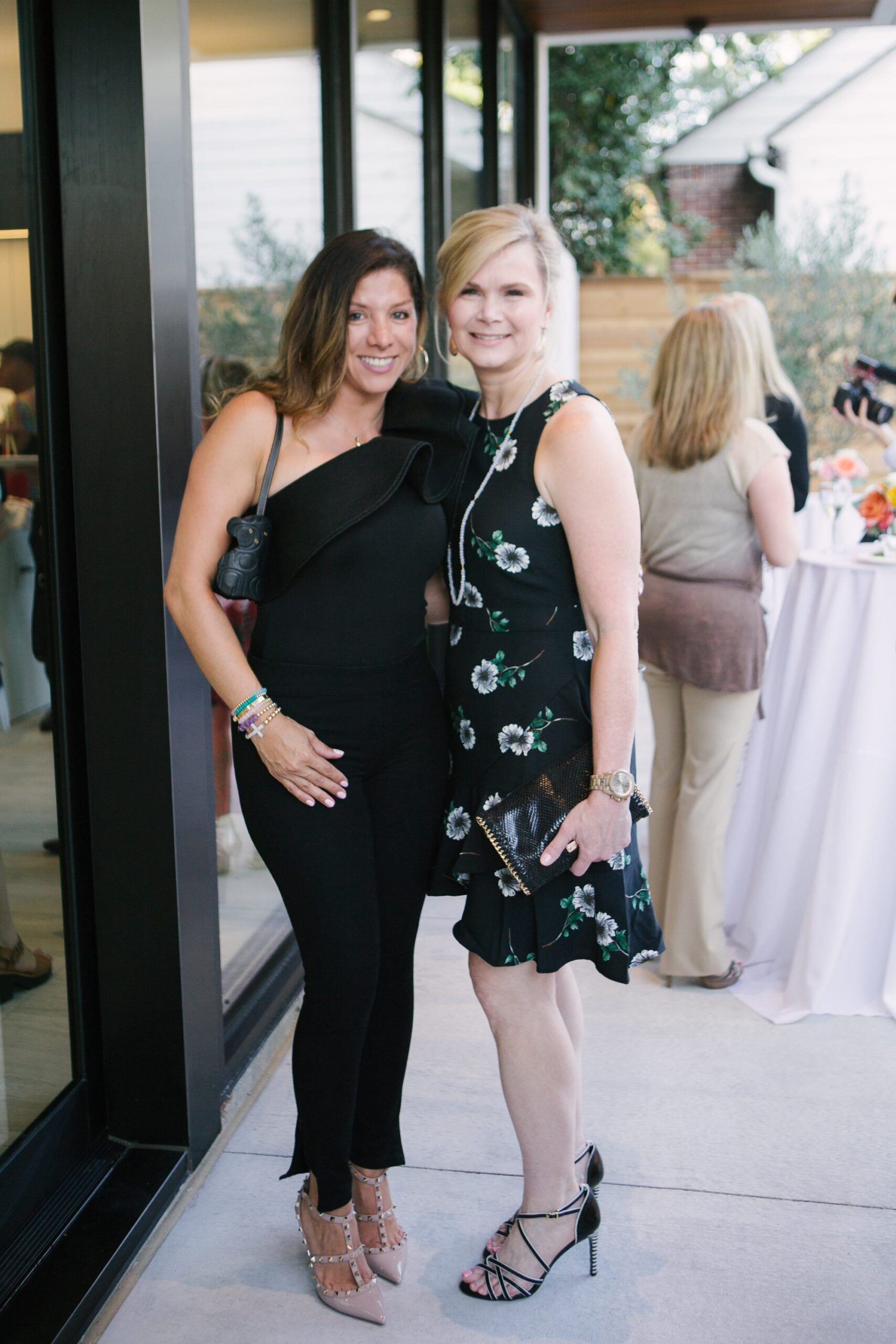 Sleek New River Oaks Home and a $285,000 Handbag Wow a Powerhouse Crowd ...