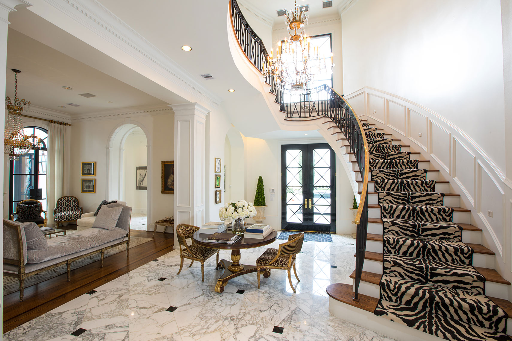 Secluded Houston Mansion is a True Party Palace: This Shower Room's ...