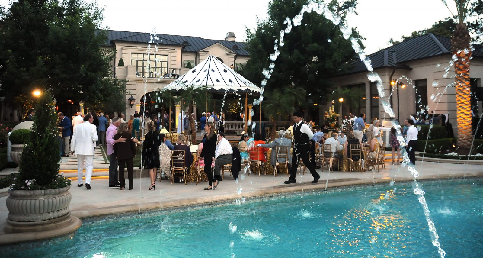 King Tut, Belly Dancer Twins and Poolside Sheikh Make This Prominent ...