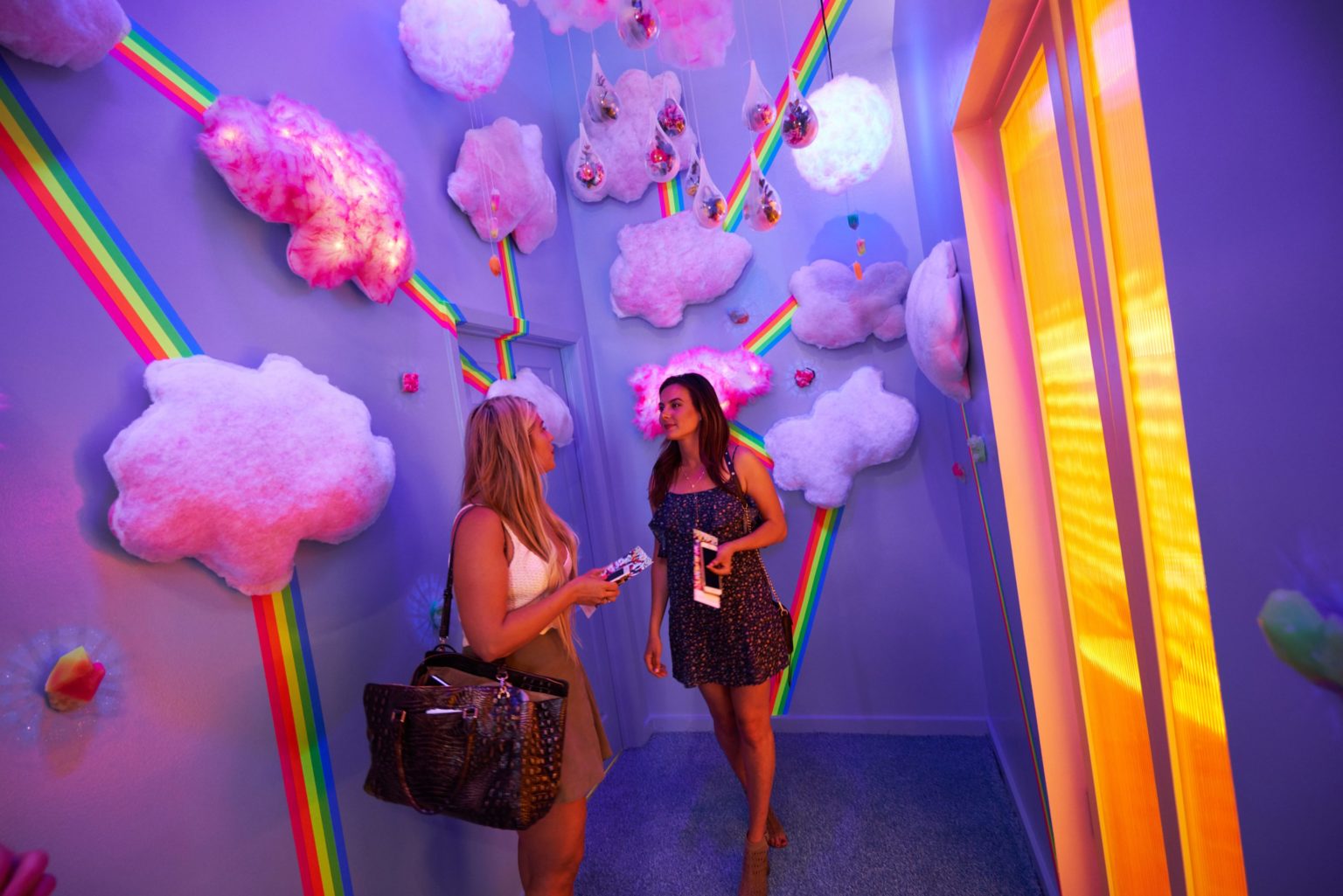 Sweet Tooth Hotel Opens in Dallas — and Getting Into This Candy ...