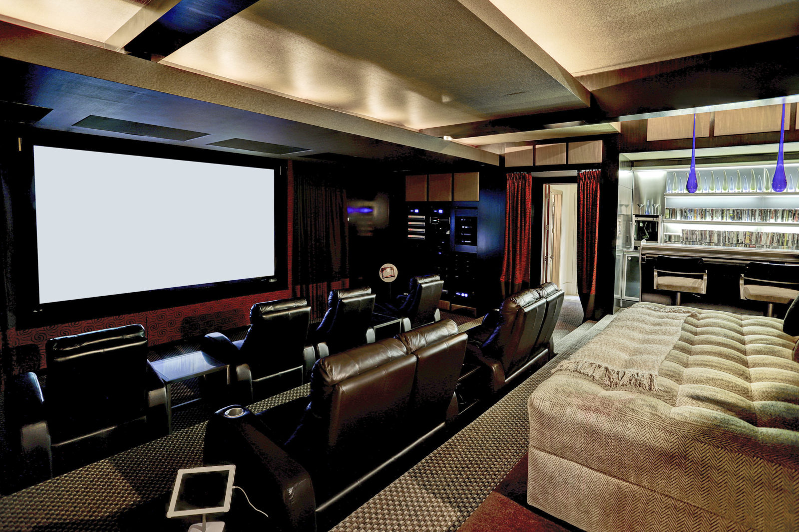 Houston's Most Fabulous Home Theaters: 5 Homes With Stunning Movie ...