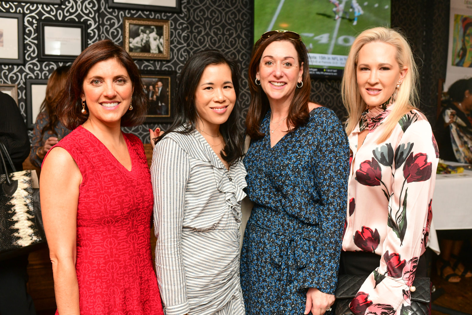 Diamond Astros Necklace Gives Dec My Room's Mission a Boost: Shopping ...