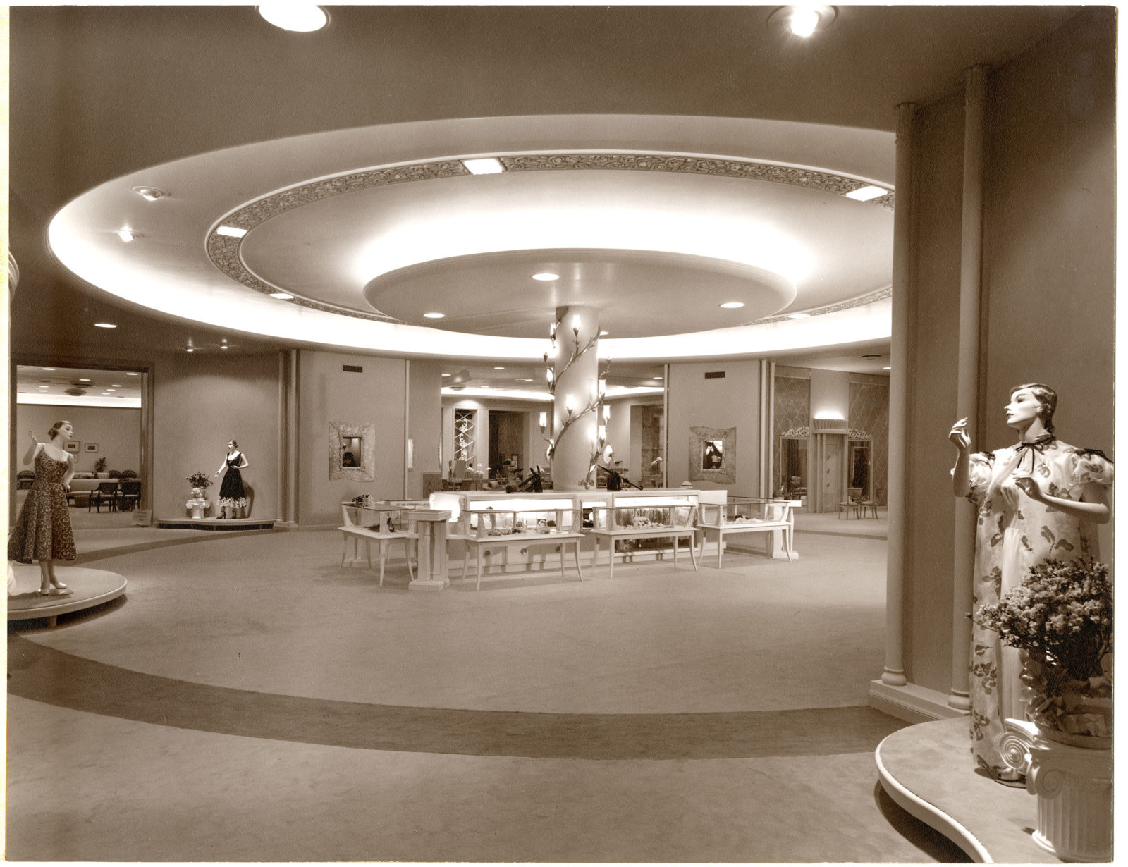 The Real Story of the Sakowitz Department Store Empire: A Look Back at ...