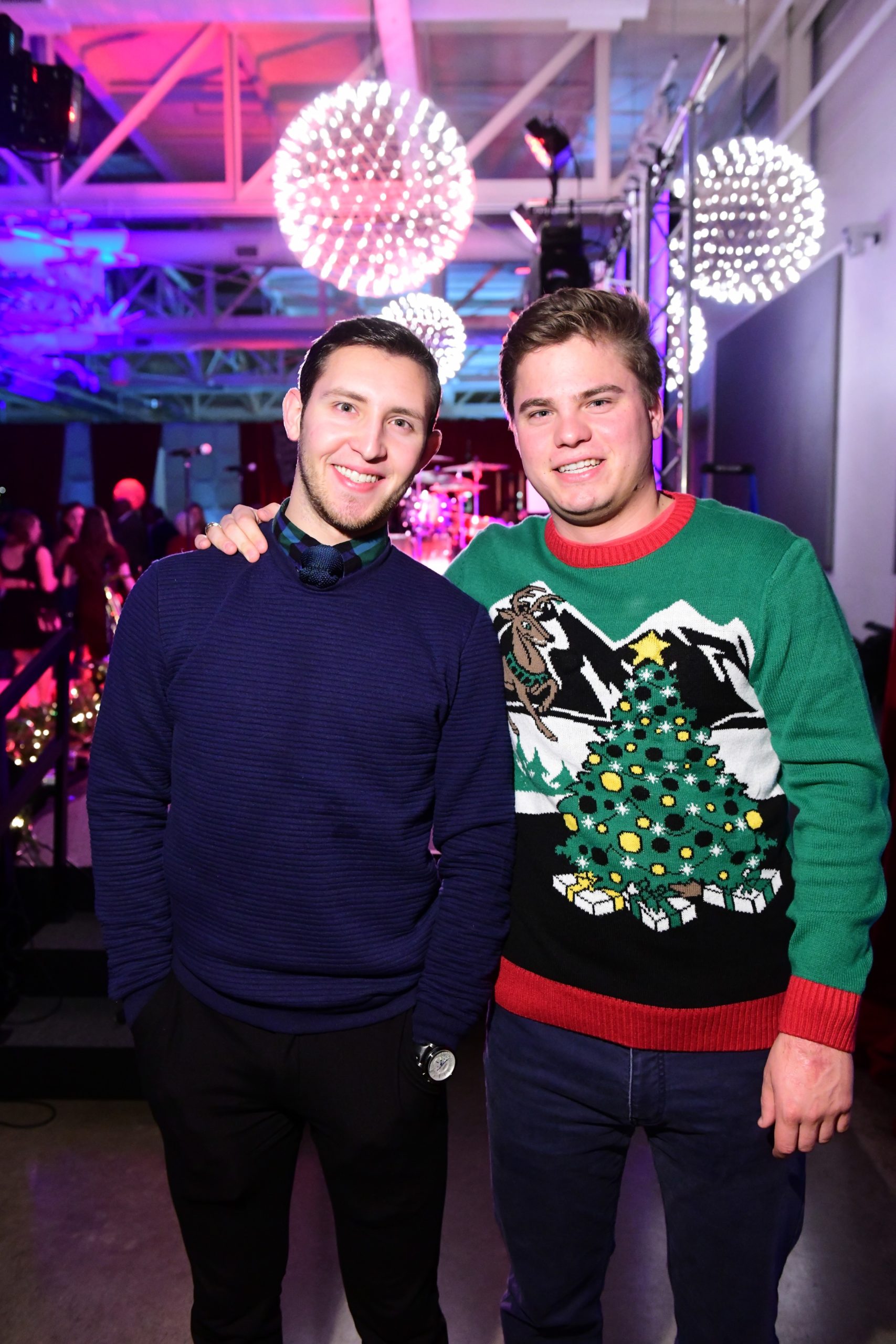 Texas Medical Center Bigwigs Party Under a Towering Tree — as a Star ...