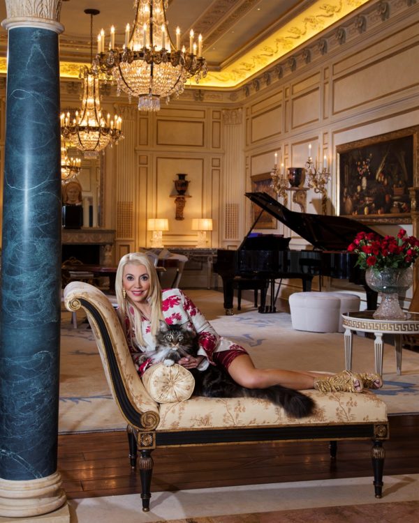 Houston Billionaire's Bitter Divorce Draws International Attention With ...