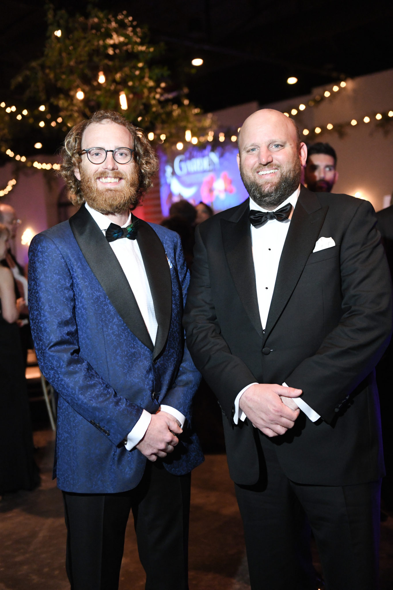 Surprise $2.5 Million Gift Wows This Theatre Crowd, Honors a 33-Year ...