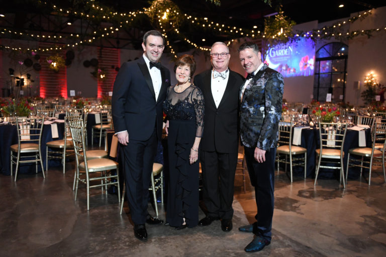 Surprise $2.5 Million Gift Wows This Theatre Crowd, Honors a 33-Year ...