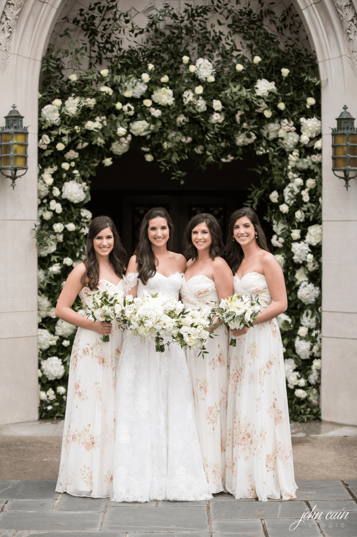 This Highland Park Wedding Turns Into a Parade — With the Sweetest Mom ...