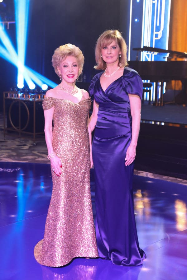 Broadway Star Brings Students on Stage in Unforgettable $1.37 Million ...